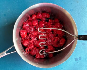 Simple Berry Compote • The Good Hearted Woman