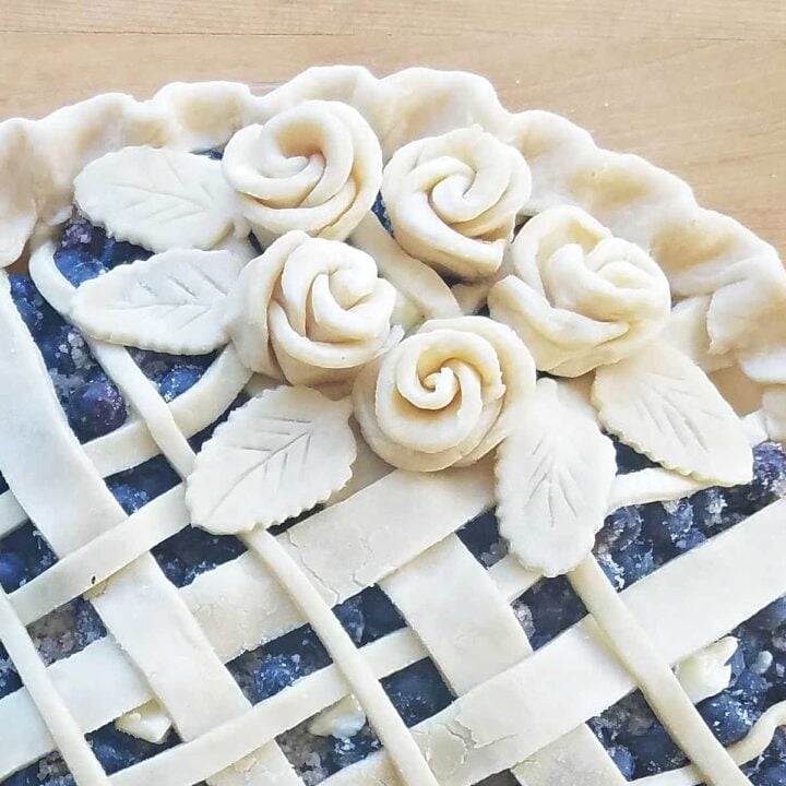 Easy Pie Dough Roses (Pastry Roses) • The Good Hearted Woman
